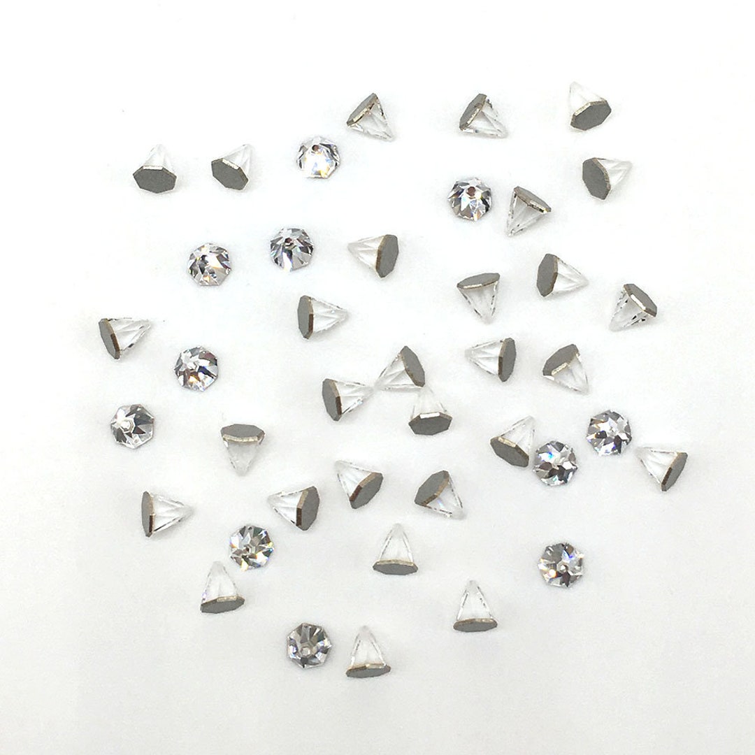 8 Swarovski 2019 Round Spike Crystal Flatback 4x4mm Nail Art Clear ...