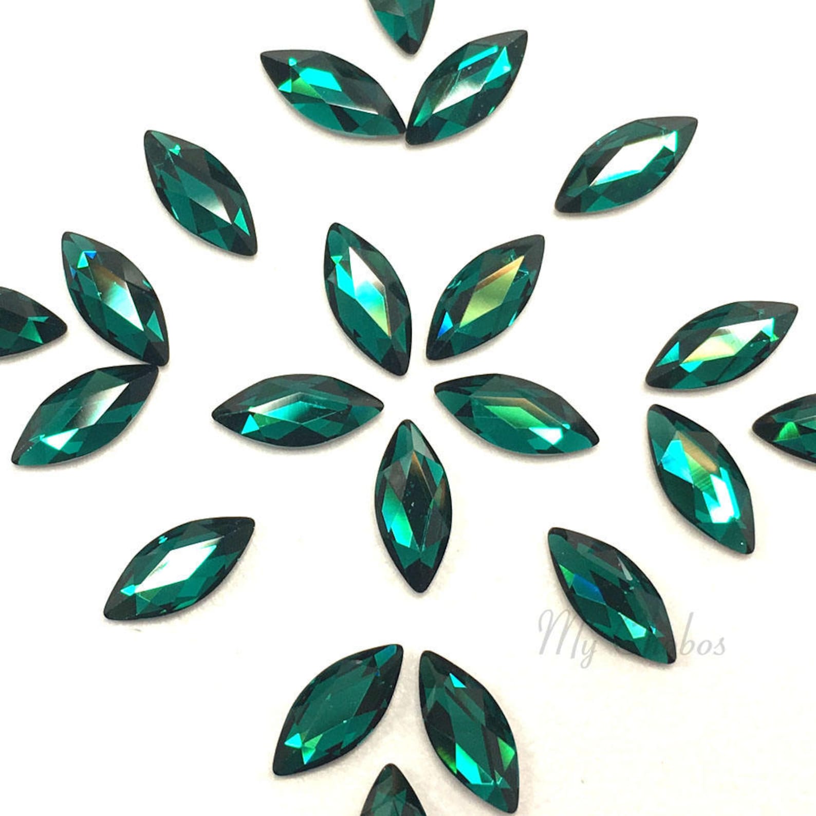 8 Swarovski 2201 Marquise Navette Crystal Flatback 8x3.5mm Nail Art Green EMERALD 205 Free ...