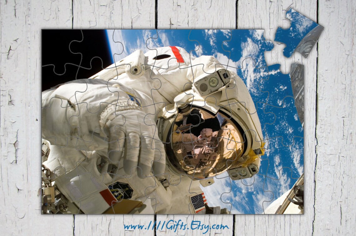 DIY Astronaut Puzzle * 35-pcs Printable Jigsaw Puzzle for Kids & Adults ...