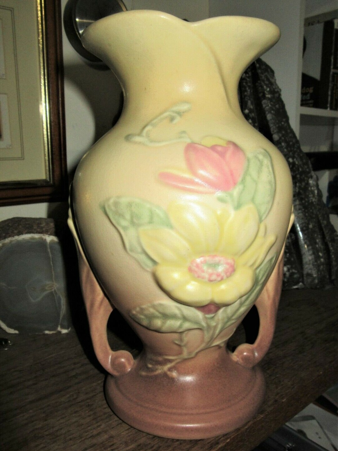 Hull Art Pottery Magnolia Lotus 2 Handle Pink Cream Flowers Floral Vase ...