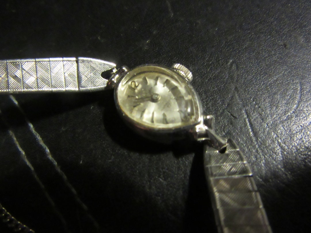 Mid Century Wristwatch Tear Drop Shape 17 Jewel Watch Waltman Jewelry ...