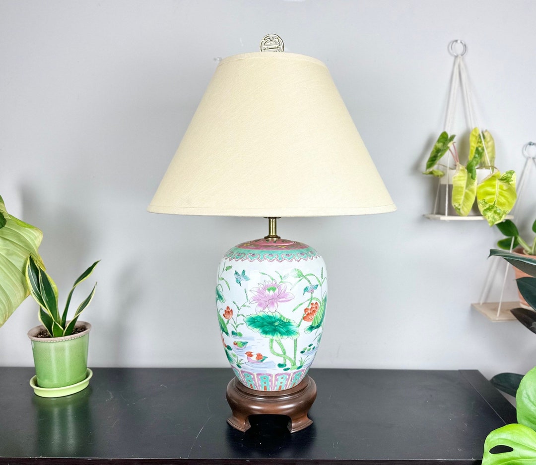 Vintage Asian Lotus Table Lamp / Hand Painted Chinese Porcelain Lamp ...