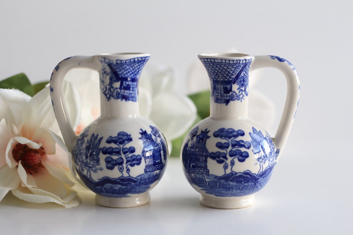 Beautiful Vintage Asian Pitcher / Asian White and Blue Pitcher - Etsy