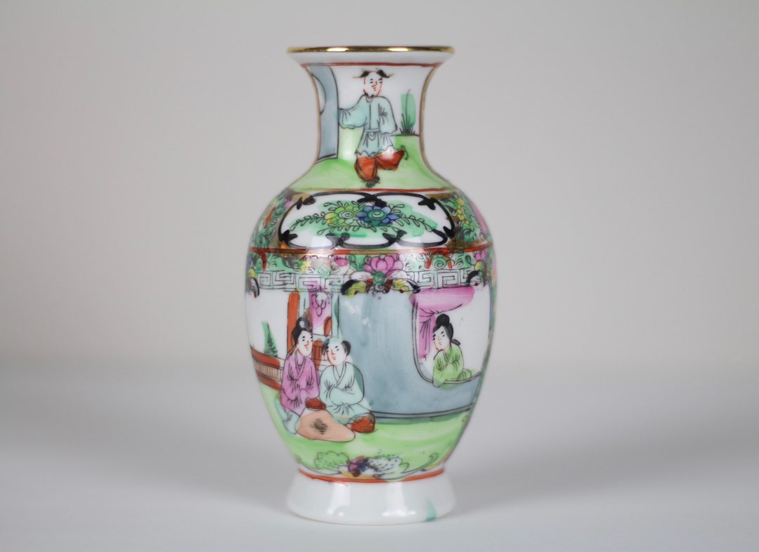 Small Vintage Japanese Vase / Hand Painted Floral Japanese Porcelain ...