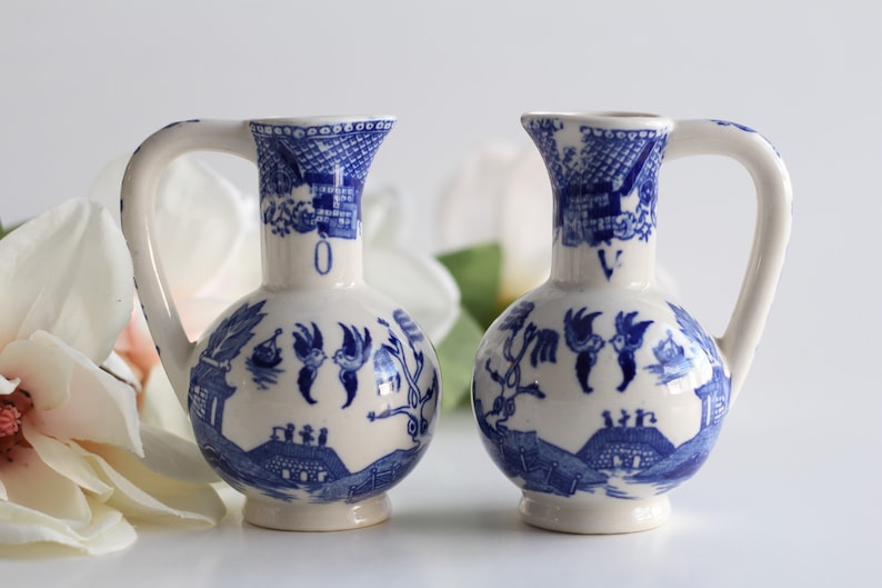 Beautiful Vintage Asian Pitcher / Asian White and Blue Pitcher - Etsy