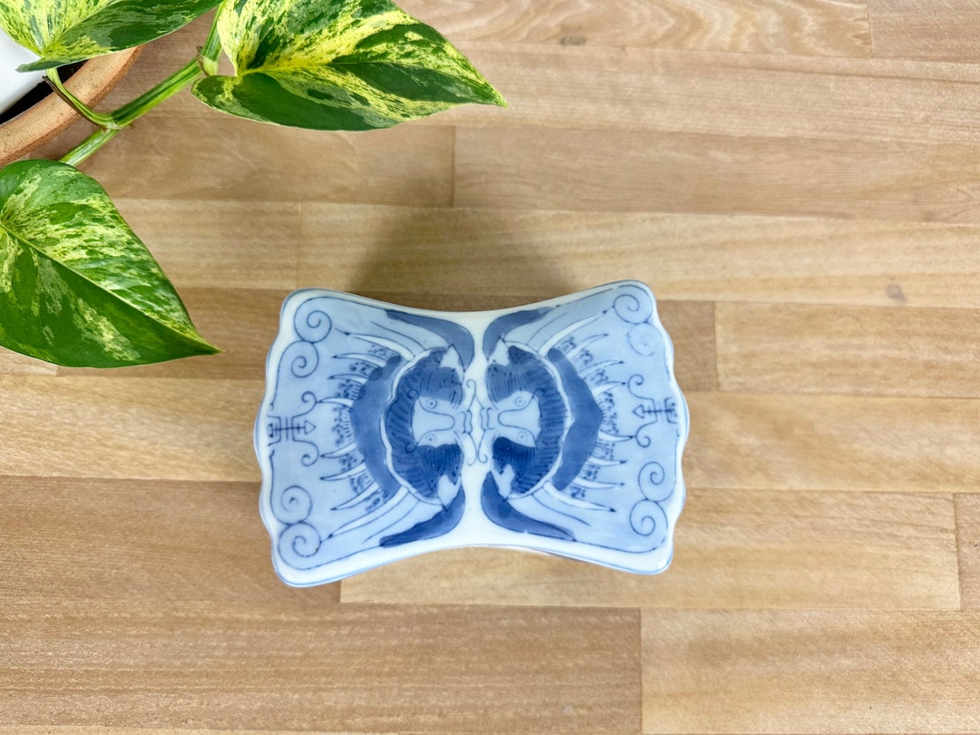 Vintage White and Blue Trinket Jewelry Box / Ceramic Trinket Box Lidded ...