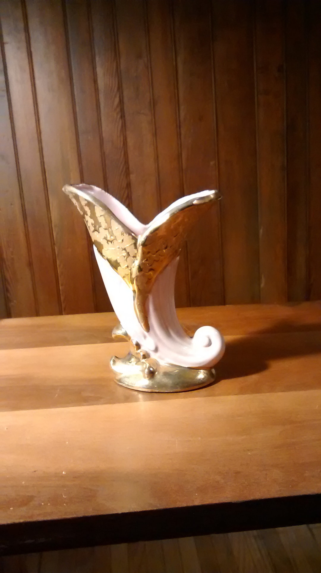 Savoy China / Cornucopia Horn of Plenty Vase / Pink & Weeping Gold Trim ...