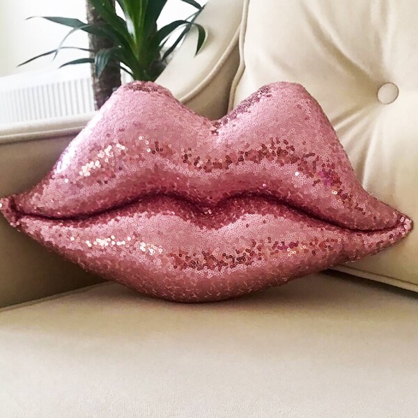 Lips Pillow - Etsy