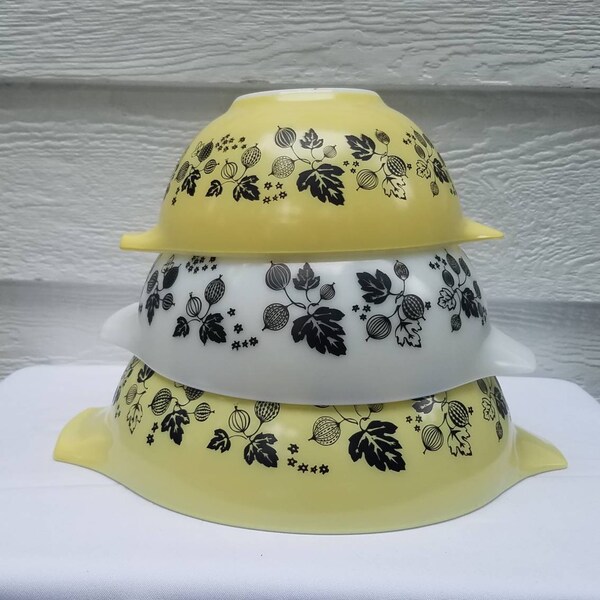 Pyrex Gooseberry - Etsy