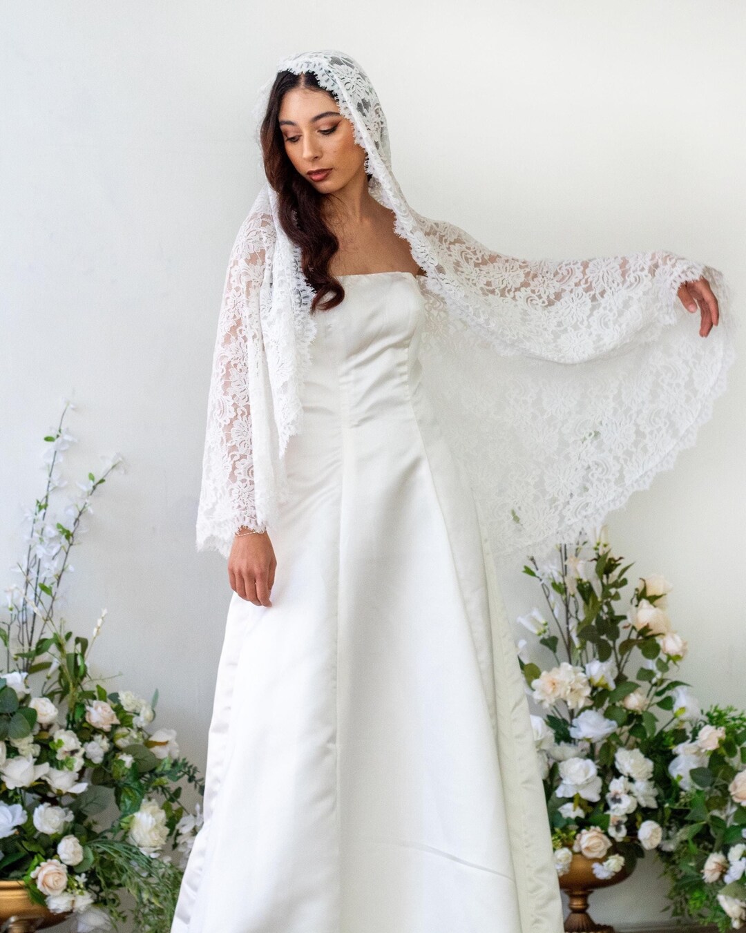 Mantilla Wedding Veil, Vintage Floral Lace Veil, Short Lace Veil ...