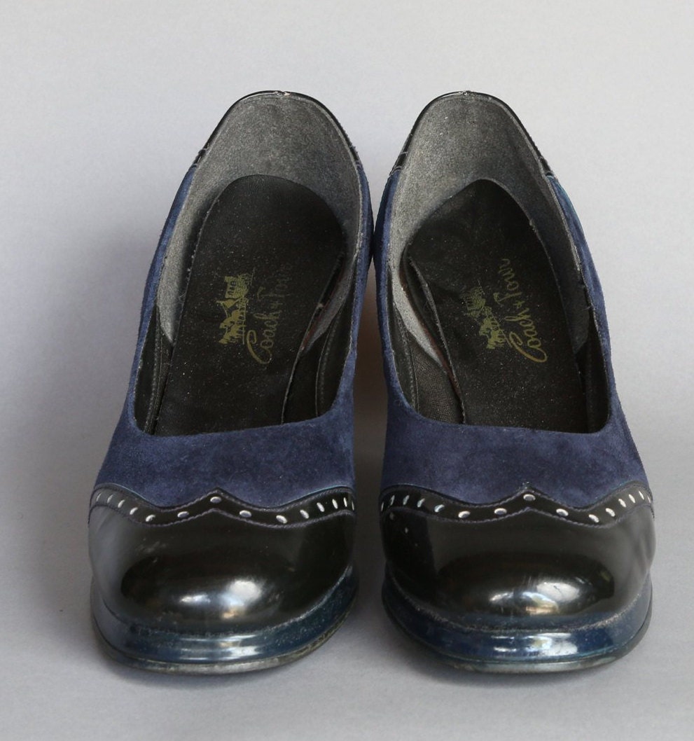 40's Coach & Four Spectator Pumps in Navy Leather and Suede | 9 - Etsy