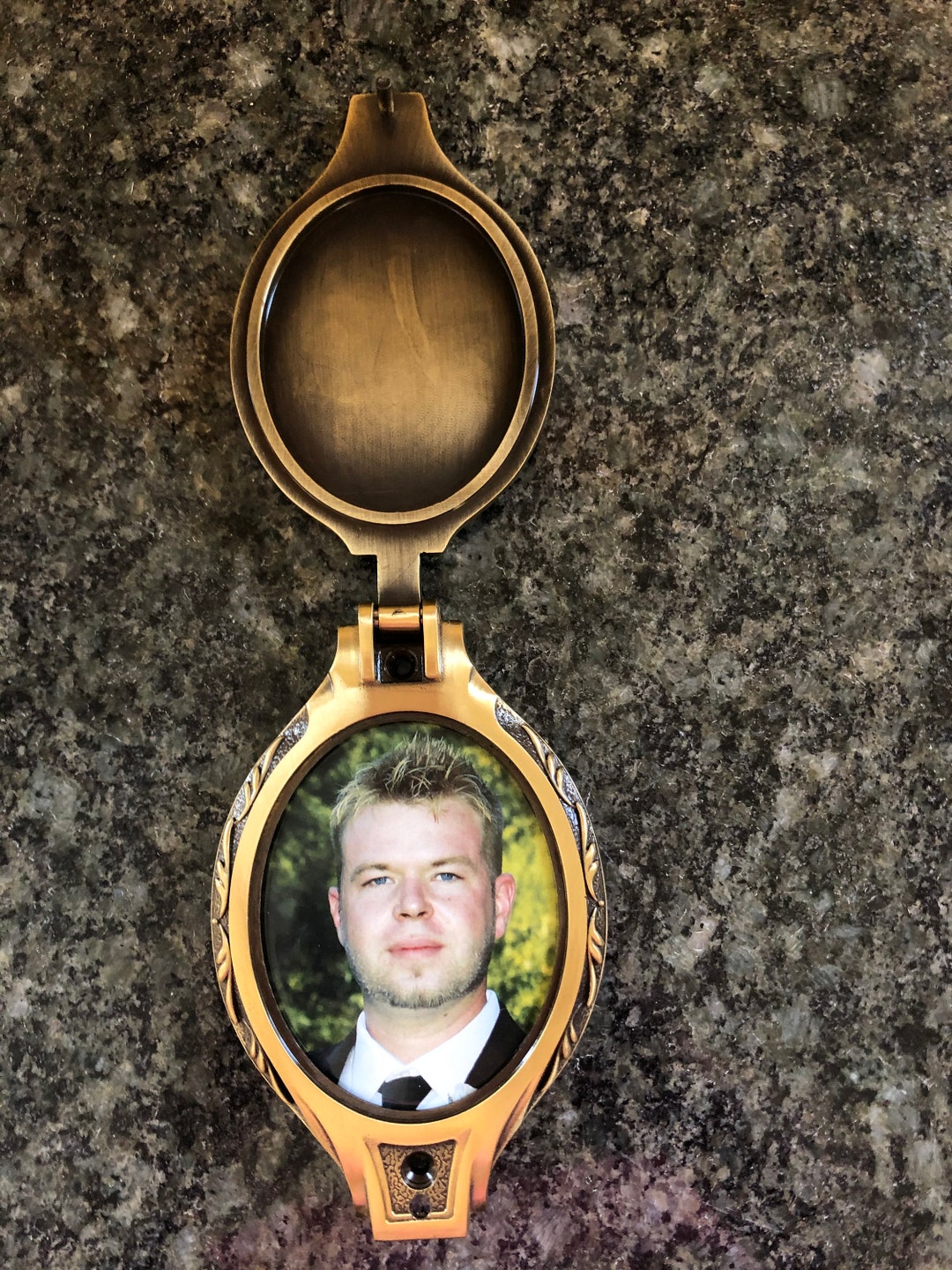 3.5" X 5.5" Oval Porcelain Ceramic Photo With Bronze Frame Picture ...