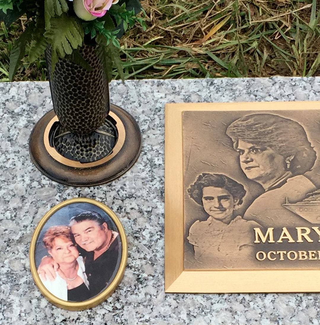 3.75" X 5" Oval Porcelain-ceramic-photo With Bronze Frame-picture ...