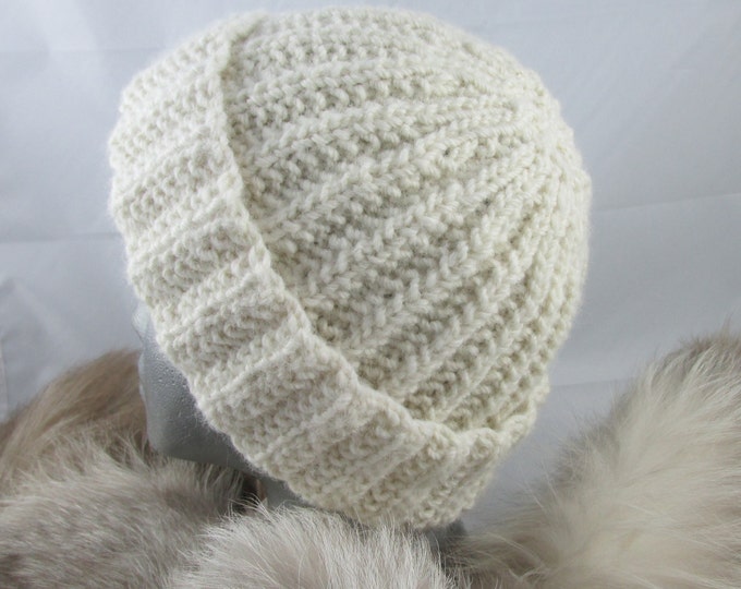 Digital Adult Alpaca Hat Pattern - Etsy Canada
