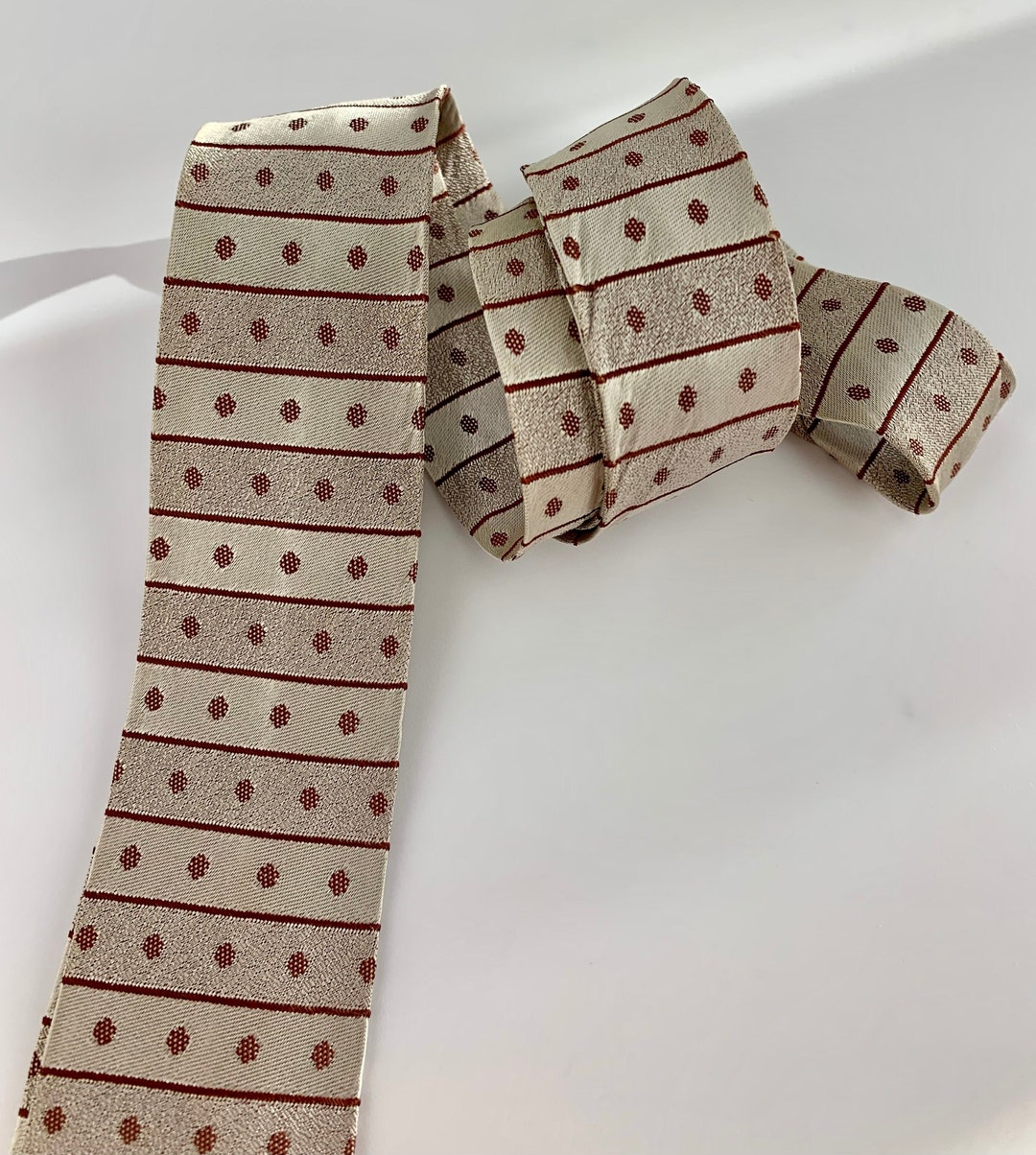1960'S Horizontal Striped With Dots - Satiny Cream Stripes With Deep ...