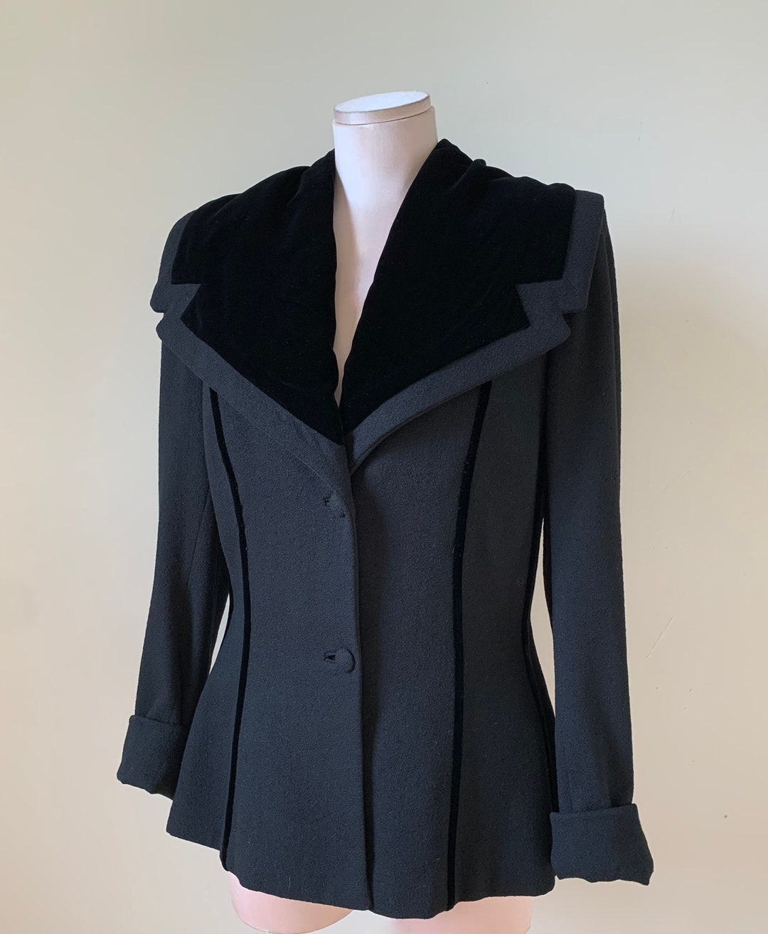 1940's-50's LILLI ANN Jacket Wide Velvet Collar Fitted Bodice Black ...