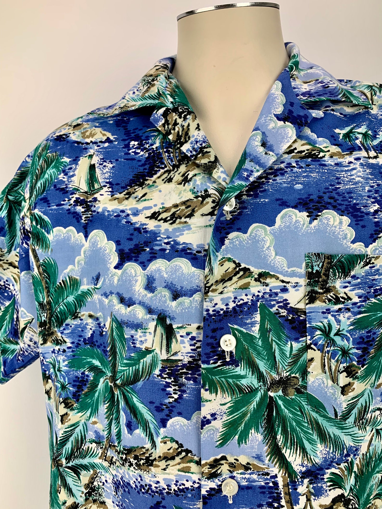 1950's Hawaiian Shirt - BRENT LABEL - 100% Rayon - Beautiful Ocean Blue ...
