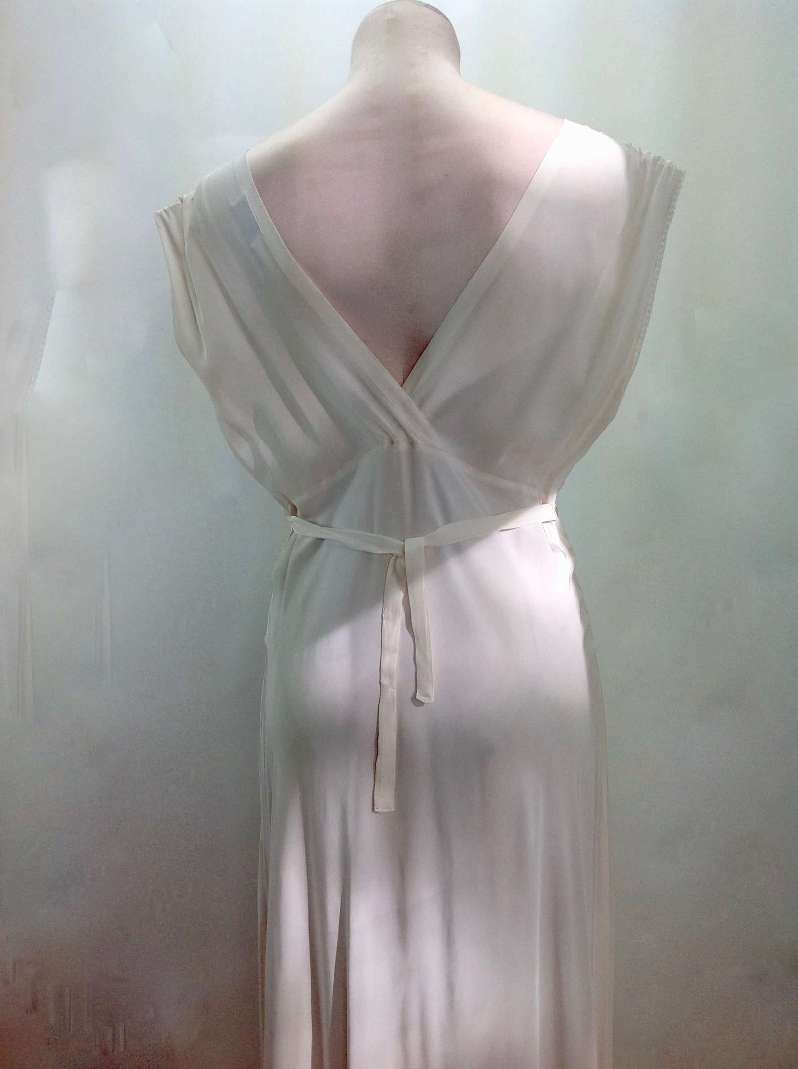 1940'S Bias-cut Negligee Lingerie - Creamy White Rayon - Detailed ...