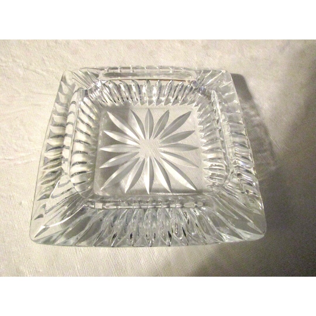 Clear Square Starburst Pressed Glass Ashtray 5 Ribbed 4 Cigarette Slots ...