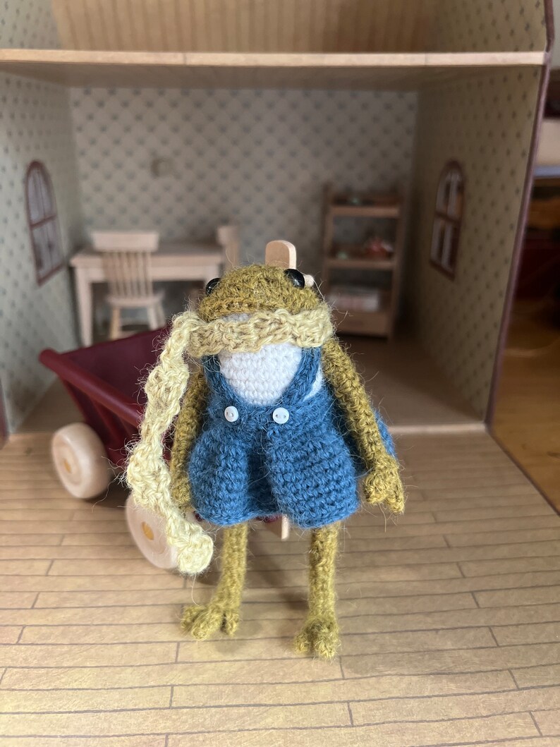 Knitted/crocheted Frog Toad Posable Tik Tok Inspired - Etsy