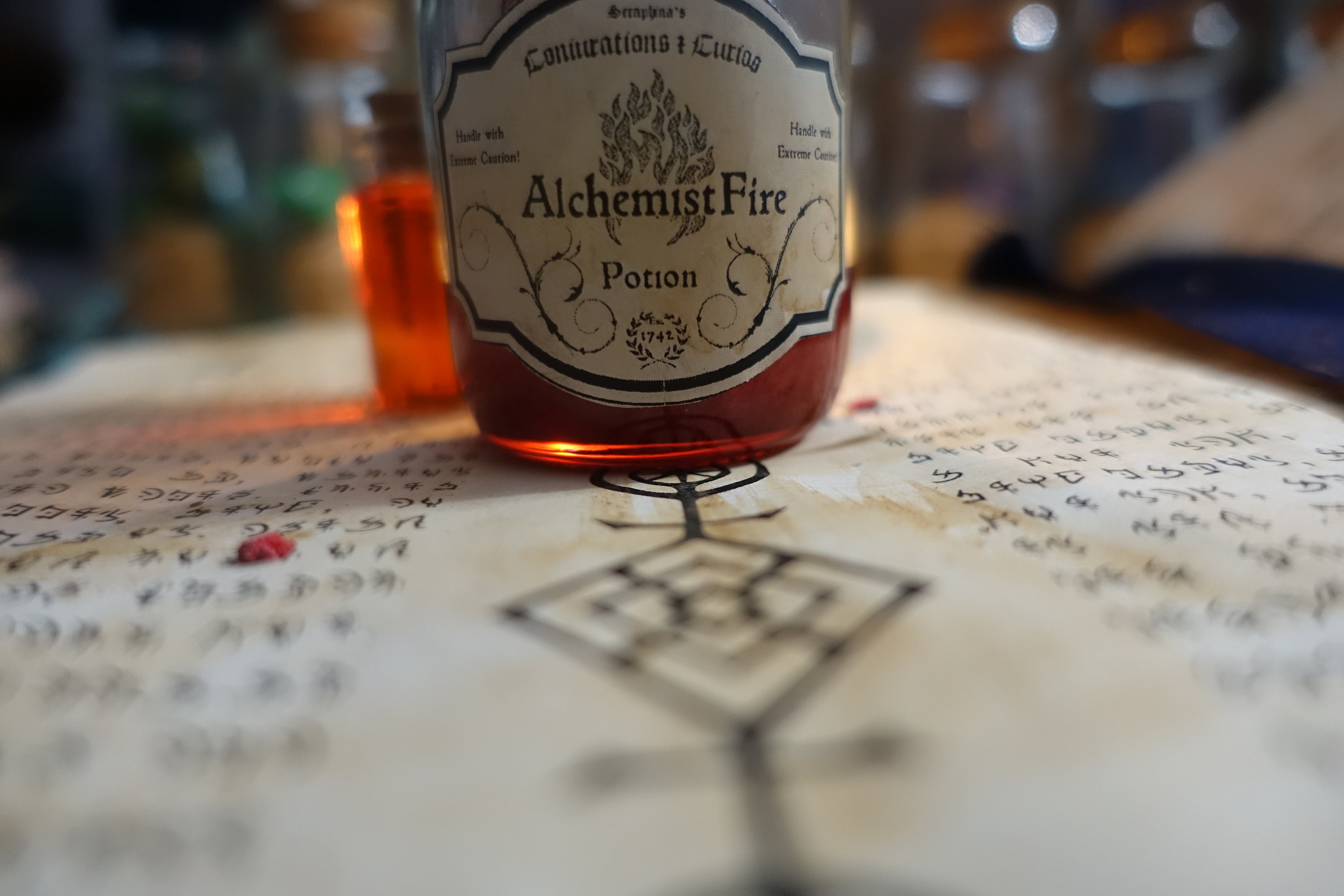 Alchemist Fire Dnd Potion bottle dice set-Red and gold | Etsy