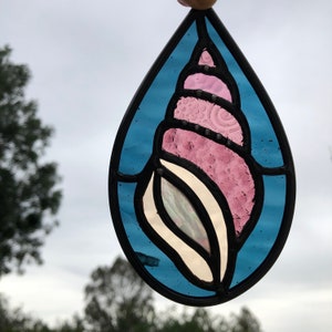 Stained Glass SEA SHELL, Vintage Pink Glass, Seashell Suncatcher ...