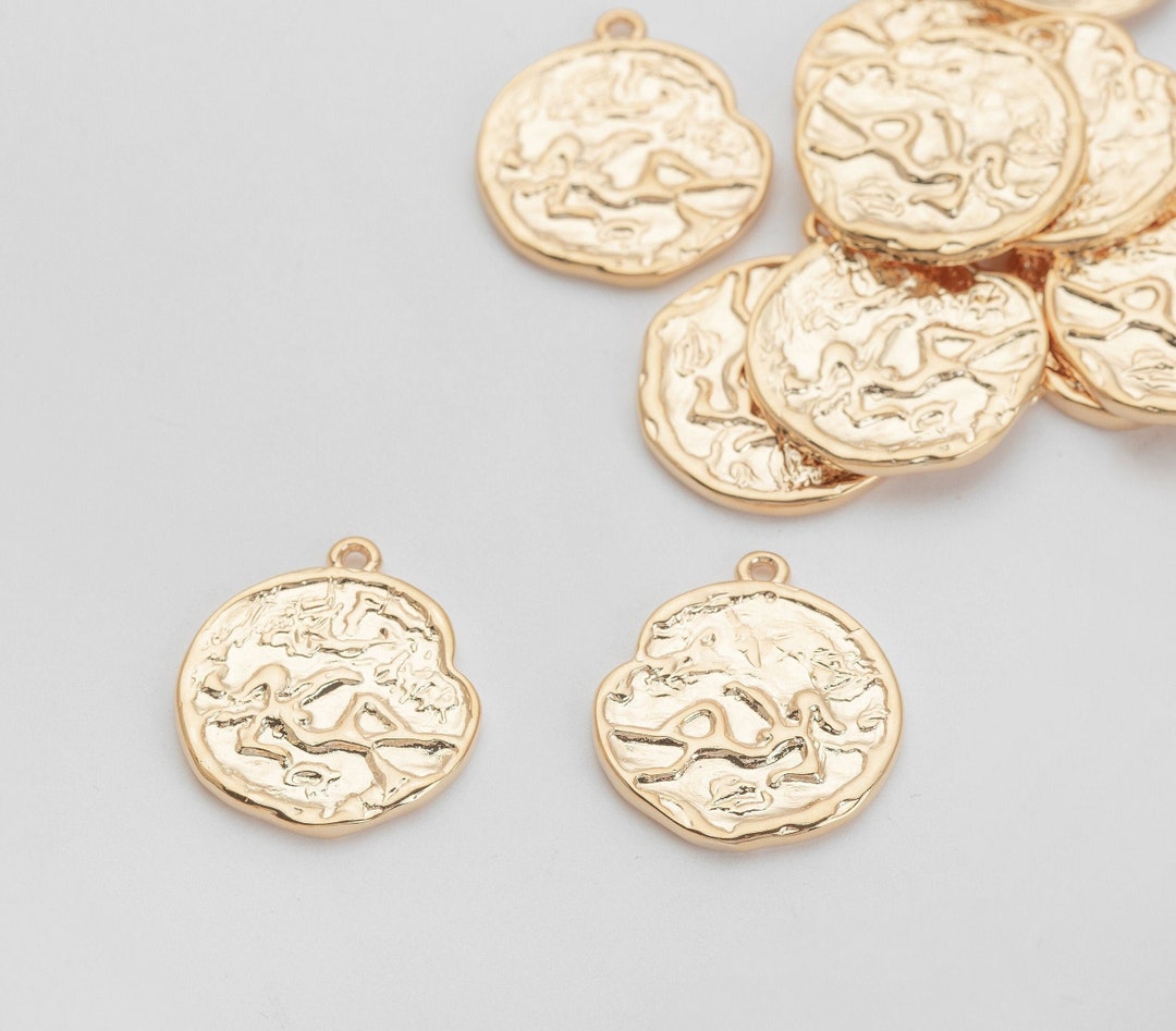 2PCS Medallion Pendant , Gold Round Charms, Vintage Charm, Cubic ...