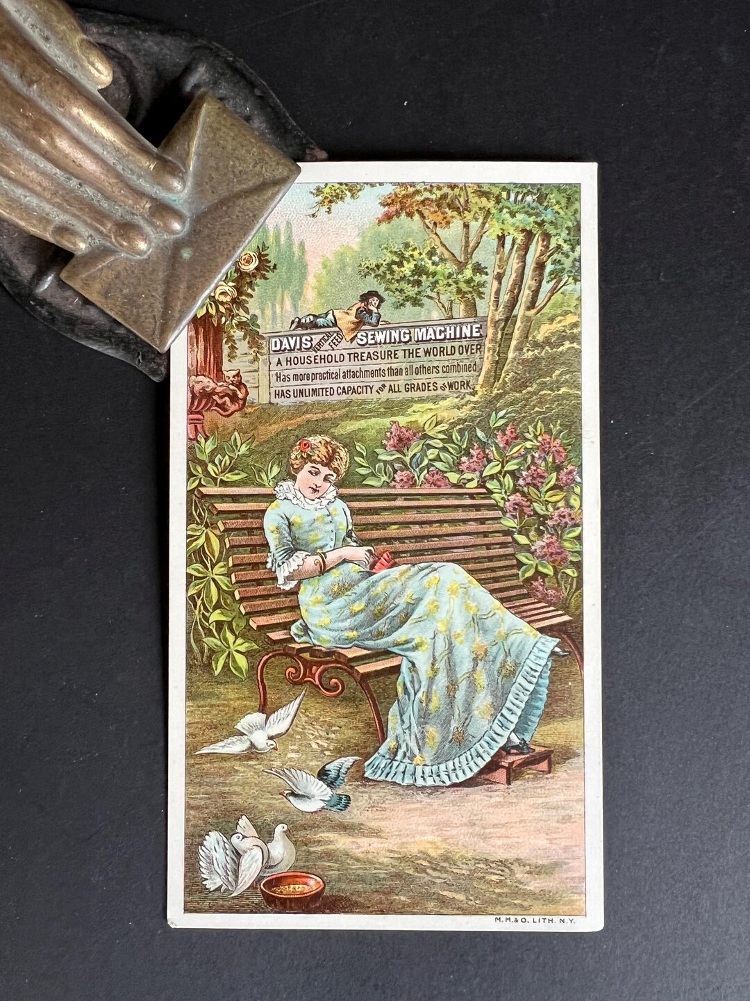 Antique Victorian Era Lithographic Davis Sewing Machines Trade Card ...