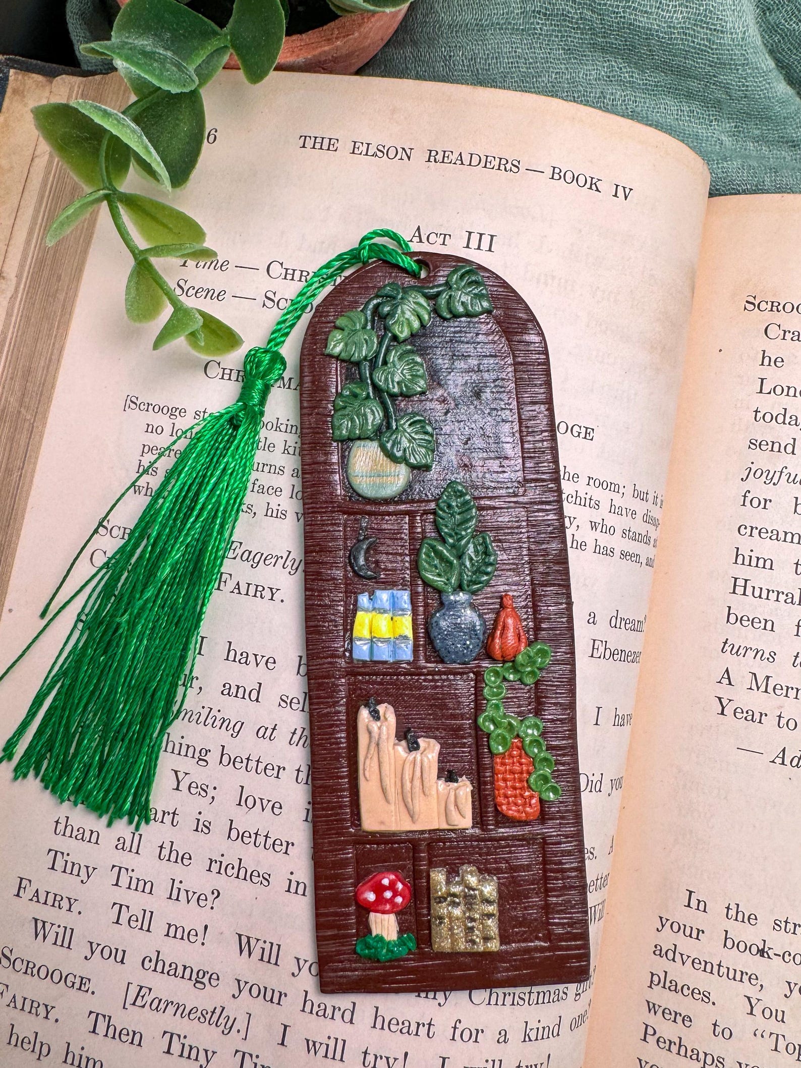 Handmade Polymer Clay Bookshelf Bookmark, Plant Decor - Etsy