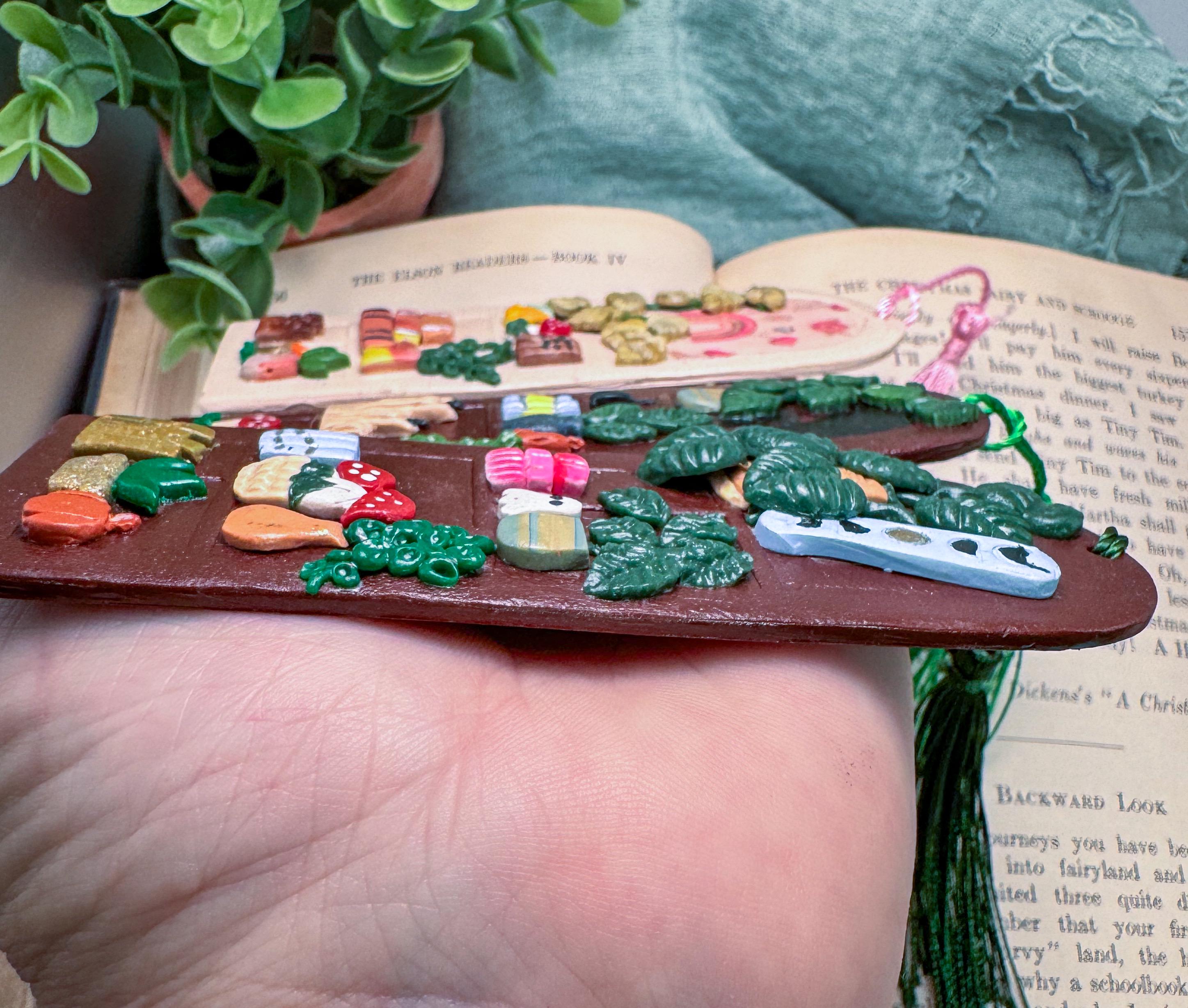 Handmade Polymer Clay Bookshelf Bookmark, Plant Decor - Etsy