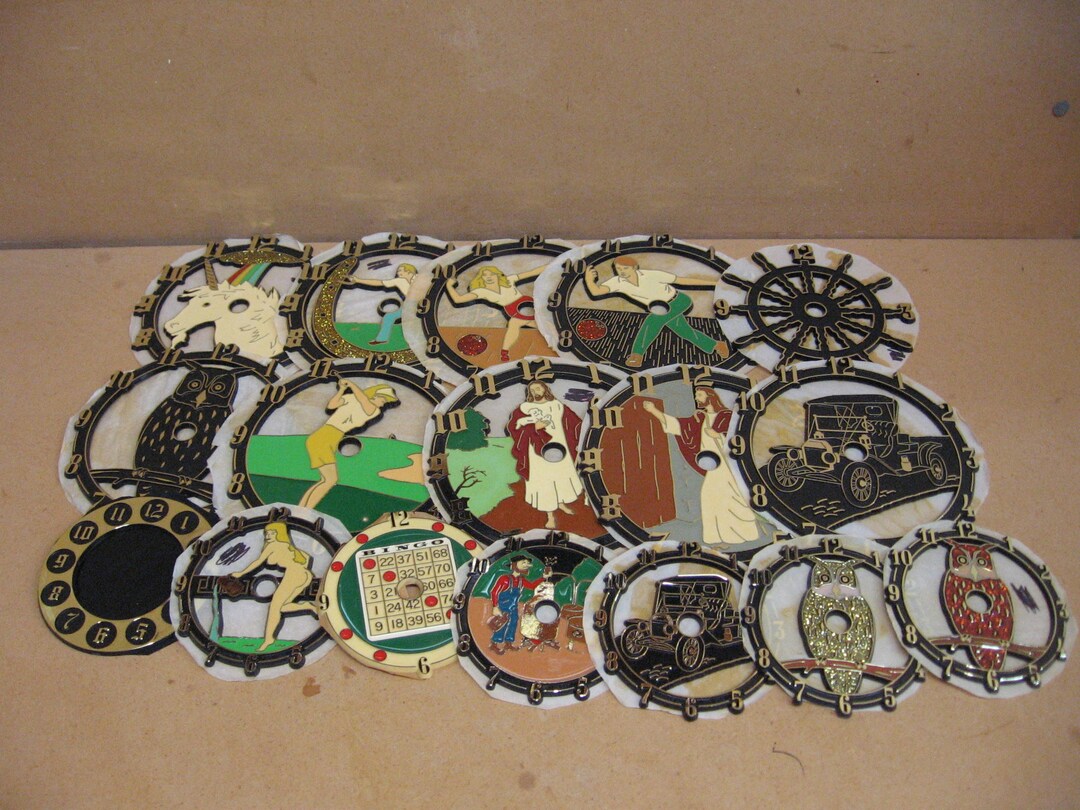 17 Plastic Clock Faces, in 4 to 6 Inch Sizes and a Wide Variety of ...