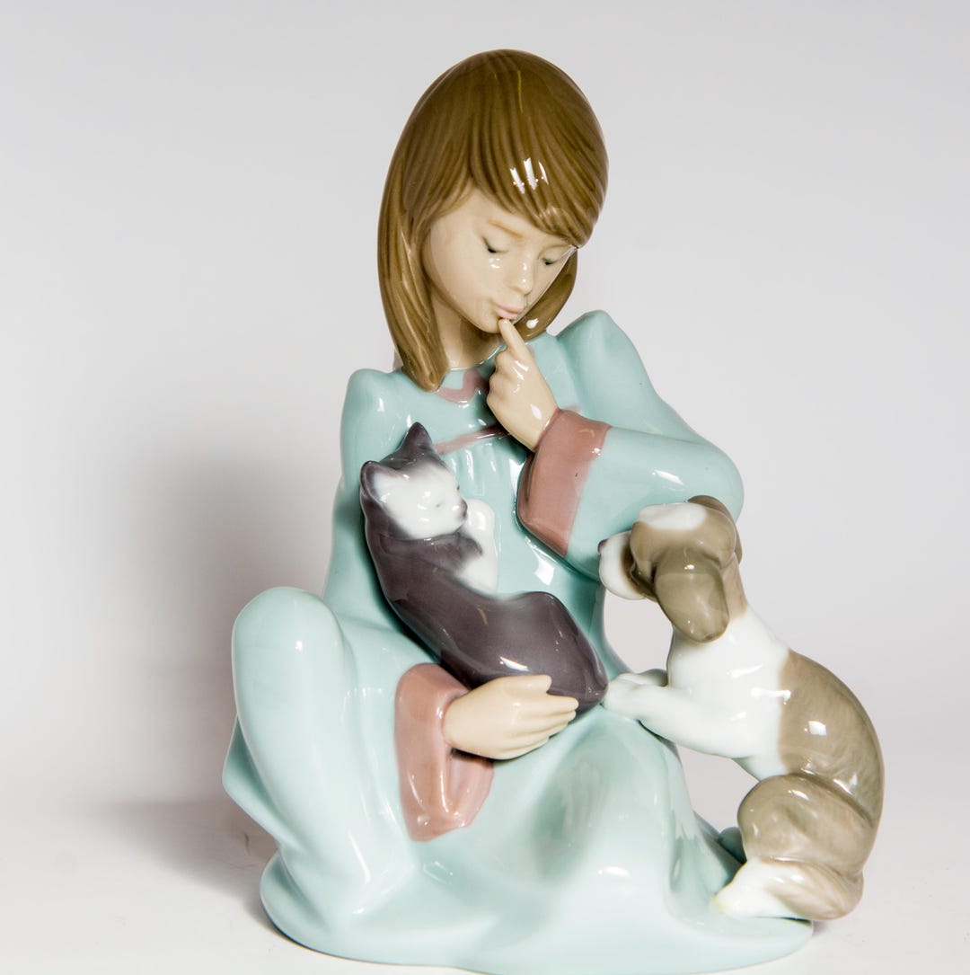Lladro Figurine Cat Nap Girl Puppy Kitty 5640 Glazed - Etsy