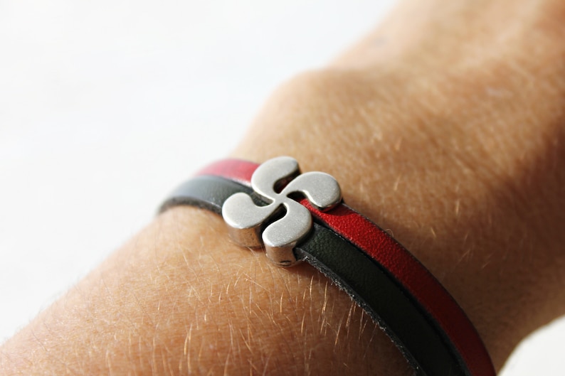 LAUBURU BRACELET Basque Symbol Basque Cross LEATHER - Etsy