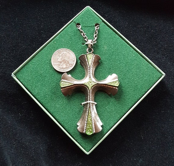 Original 1976 Sarah Coventry Limited Edition Cross 18… - Gem