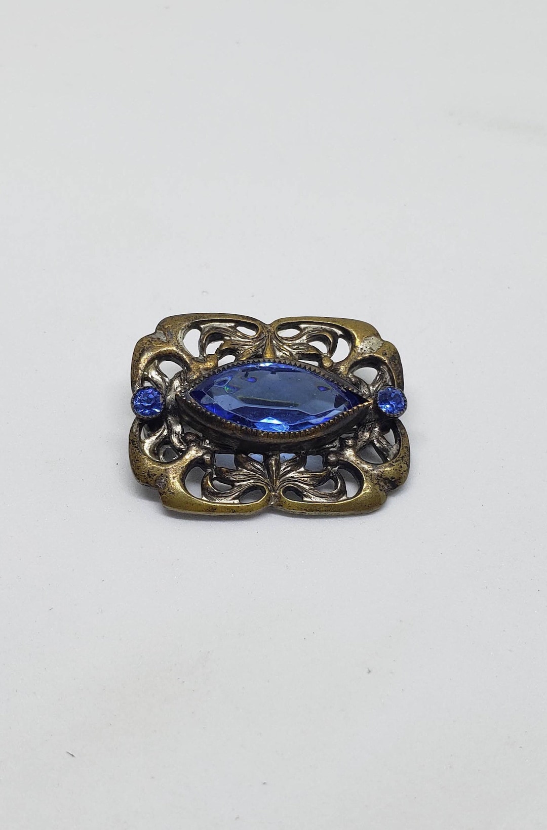 Handmade Vintage Art Deco Cobalt Blue Cats Eye Glass Open Design Brooch ...