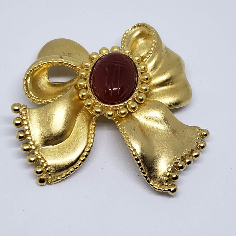 Erwin Pearl Brooch - Etsy