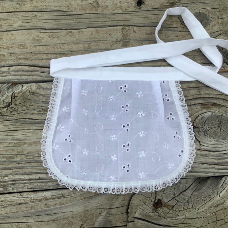 Children Eyelet Apron, Lace Ruffle Apron, Small Apron for Toddlers ...