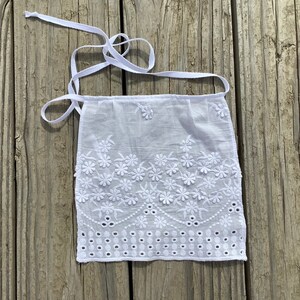 7 Baby Size White Eyelet Apron, Miniature White Apron, Cotton Fabric ...