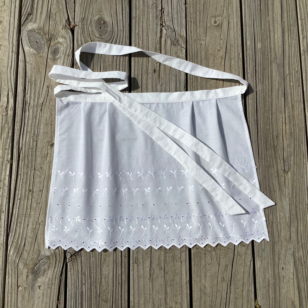 Short Eyelet White Apron for Costumes, Extra Long Ties Straps White ...