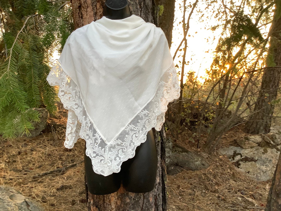 Off White Fabric Shawl With Lace Border, Square Wedding Shawl, Large ...