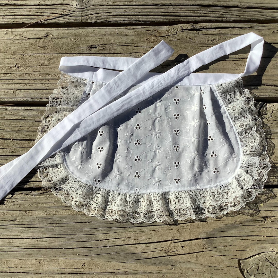 Children Eyelet Apron, Lace Ruffle Apron, Small Apron for Toddlers ...