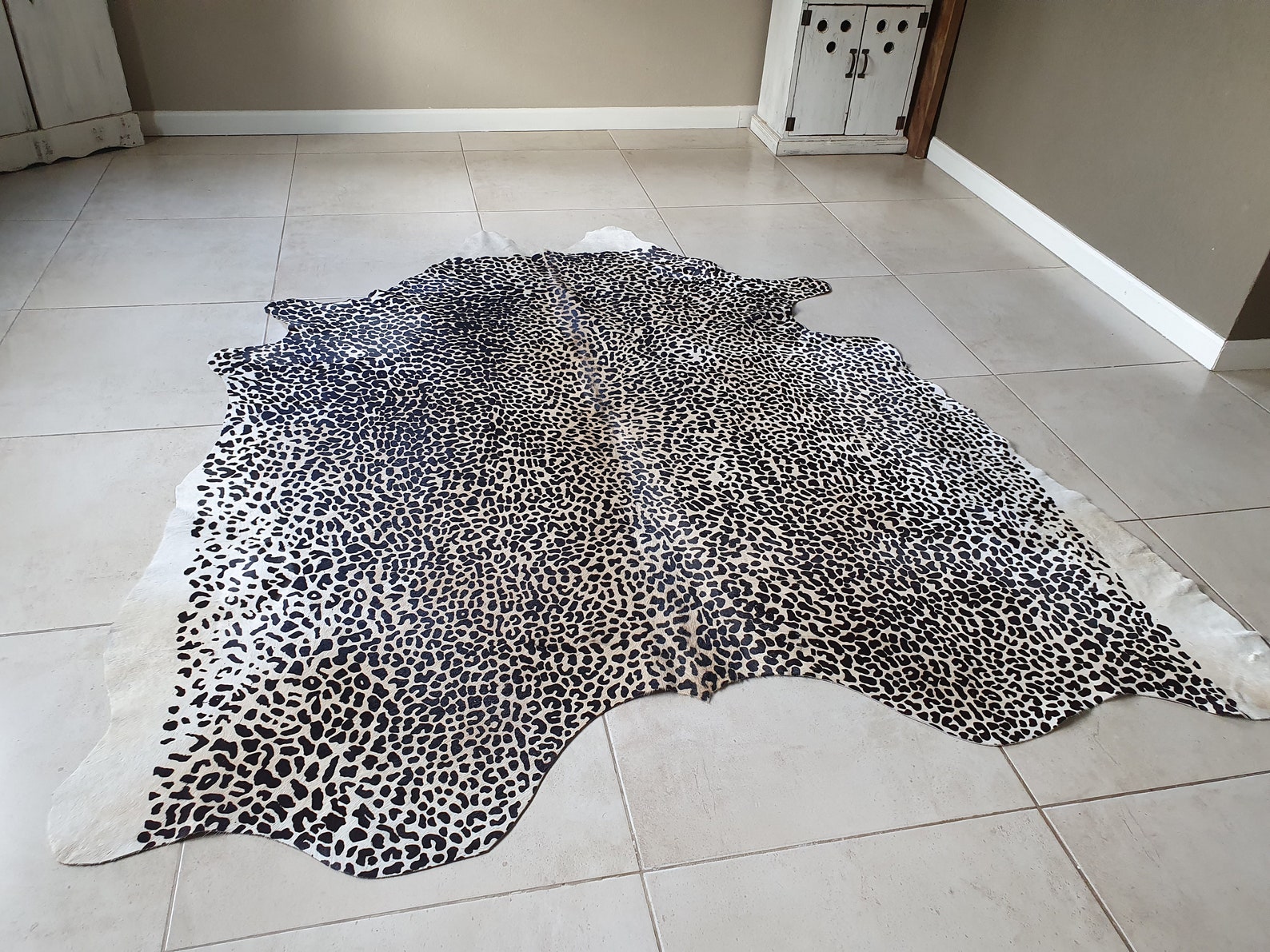 LARGE Cowhide Rug LEOPARD PRINT Unique Peau De Léopard. Piel | Etsy