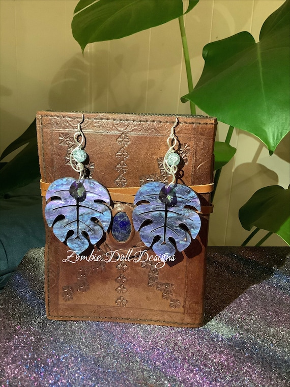 Swarovski monstera earrings store
