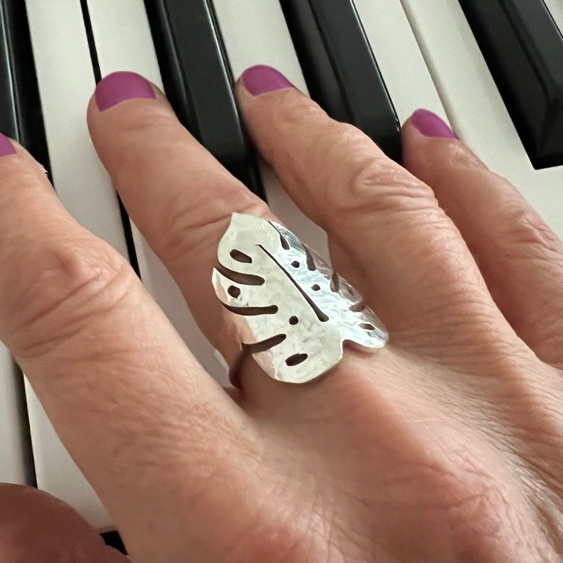 Monstera Leaf Sterling Silver Spoon Ring - Etsy