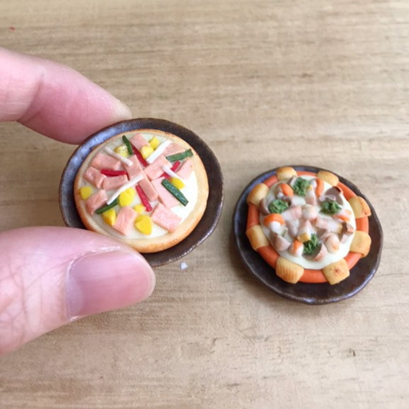2pcs.miniature Pizza on Ceramic Plateminiature - Etsy