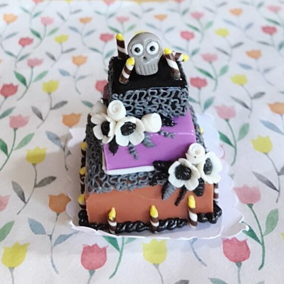 Miniature 3 Tiers Halloween CakesDollhouse | Etsy
