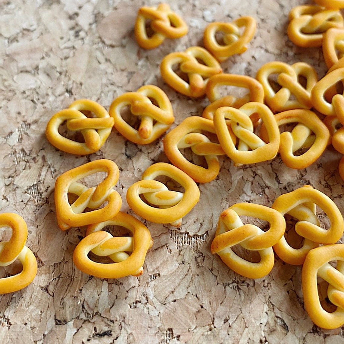 Miniature Pretzelminiature Bakeryminiature Sweetdolls House - Etsy