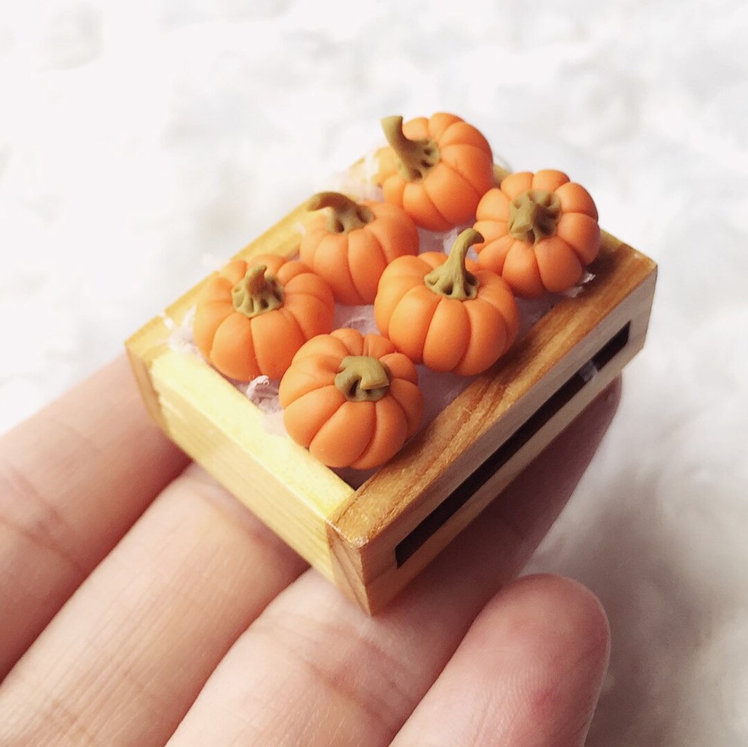 Miniature Pumpkins in the Wooden Tray,miniature Pumpkin,dolls House ...