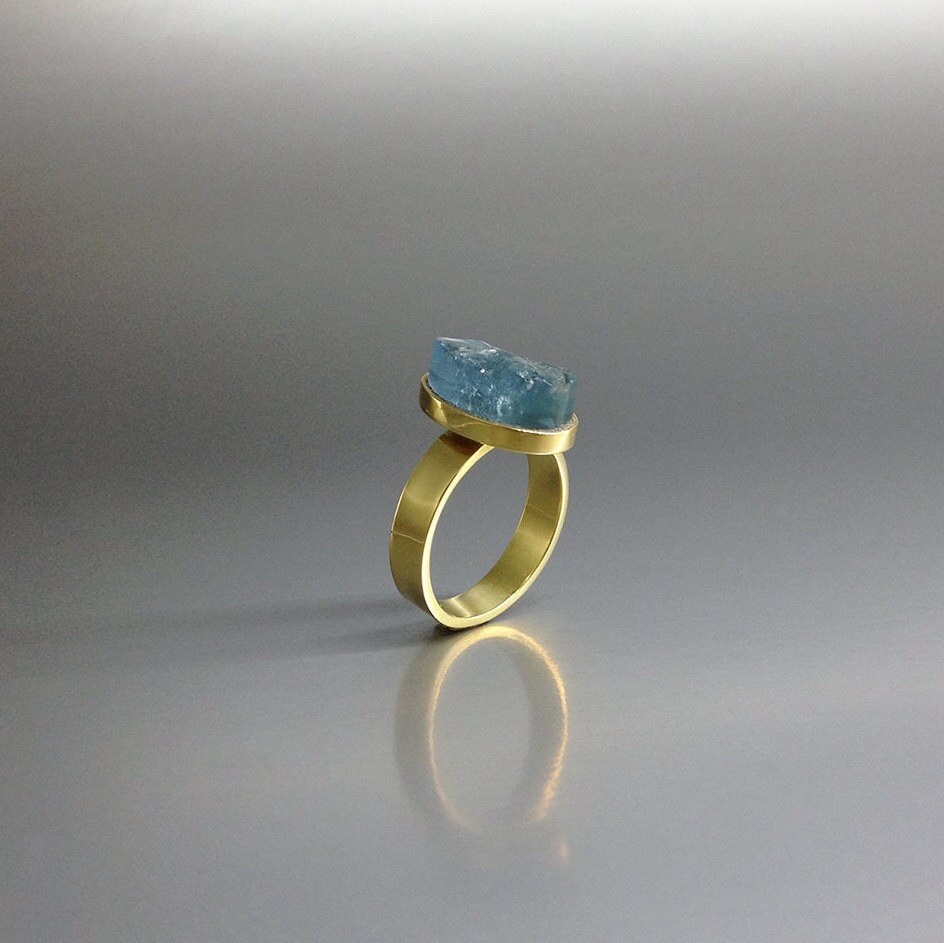 Raw Stone Aquamarine Ring 18K Gold Unique Gift for Her Oval - Etsy