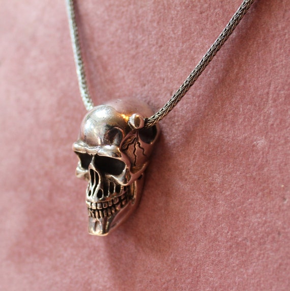 Sterling Silver Skull Pendant/Detailed Skull Pendant/… - Gem